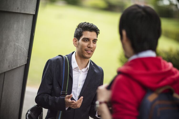 Como ultrapassar a timidez no IELTS Speaking? | British Council